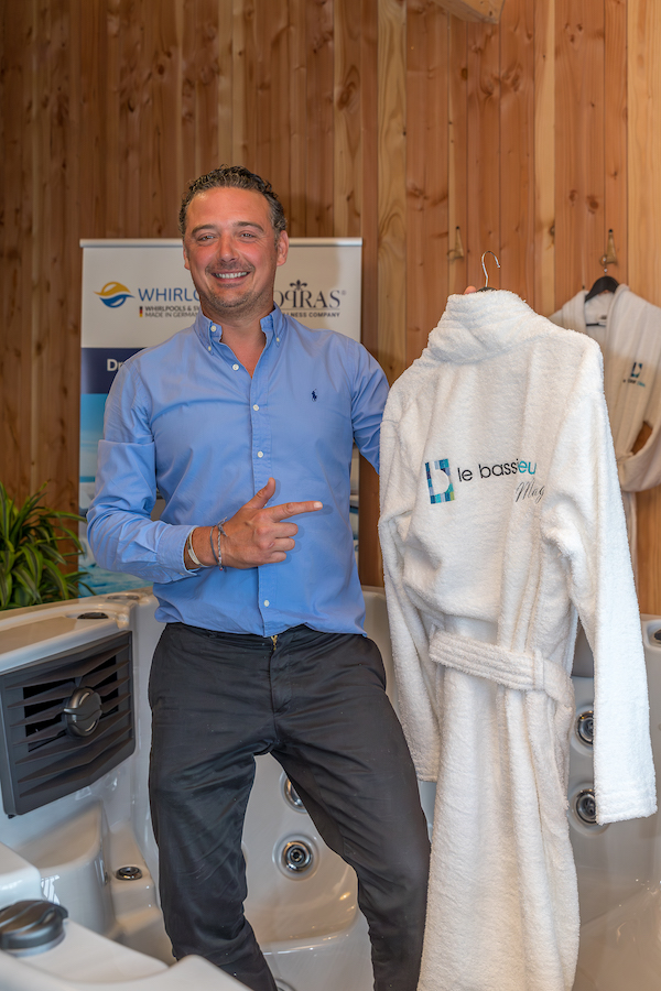 LE BASSIN BLEU – Le Carnet de L'HOMME